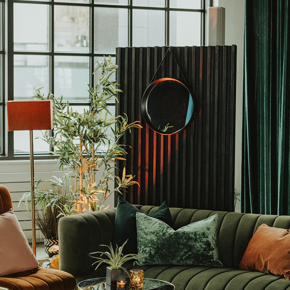 Black Fluted Screen (Large)